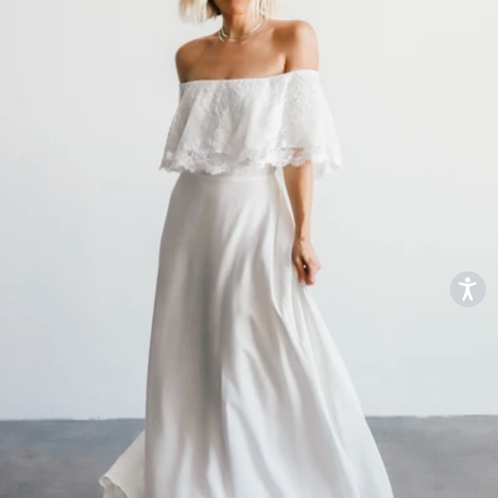 Gloria White Lace Chiffon Gown - White - Gem